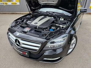 Black Mercedes-Benz CLS 350 2013 in Siauliai, with an engine capacity of 2.99 L and mileage of 232 thousand km for 12950 €, photo 41 on AUTOMOTO.COM.LV