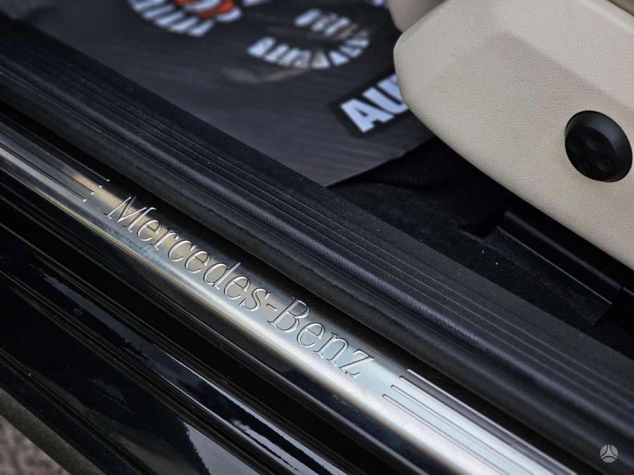 Melns Mercedes-Benz CLS 350 2013 Šauļi, ar dzinēja tilpumu 2.99 L un nobraukumu 232 tūkst. km par 12950 €, foto 34 vietnē AUTOMOTO.COM.LV
