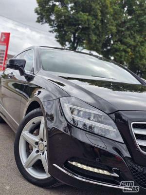 Melns Mercedes-Benz CLS 350 2013 Šauļi, ar dzinēja tilpumu 3.00 L un nobraukumu 232 tūkst. km par 12950 €, foto 9 vietnē AUTOMOTO.COM.LV