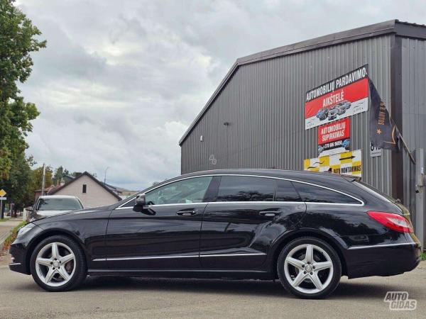 Mercedes-Benz CLS 350 2013 in Siauliai on AUTOMOTO.COM.LV Black Mercedes-Benz CLS 350 2013 in Siauliai, with an engine capacity of 3.00 L and mileage of 232 thousand km for 12950 €, photo 10 on AUTOMOTO.COM.LV