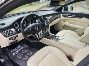 Melns Mercedes-Benz CLS 350 2013 Šauļi, ar dzinēja tilpumu 3.00 L un nobraukumu 232 tūkst. km par 12950 €, foto 21 vietnē AUTOMOTO.COM.LV