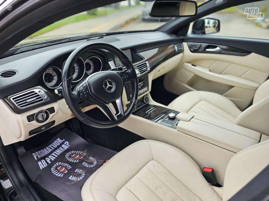 Melns Mercedes-Benz CLS 350 2013 Šauļi, ar dzinēja tilpumu 3.00 L un nobraukumu 232 tūkst. km par 12950 €, foto 21 vietnē AUTOMOTO.COM.LV