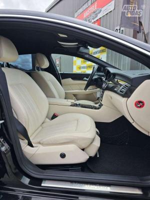 Melns Mercedes-Benz CLS 350 2013 Šauļi, ar dzinēja tilpumu 3.00 L un nobraukumu 232 tūkst. km par 12950 €, foto 23 vietnē AUTOMOTO.COM.LV