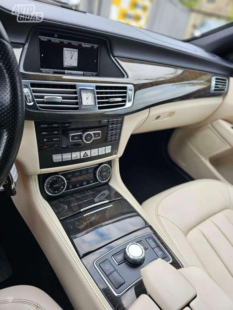 Melns Mercedes-Benz CLS 350 2013 Šauļi, ar dzinēja tilpumu 3.00 L un nobraukumu 232 tūkst. km par 12950 €, foto 31 vietnē AUTOMOTO.COM.LV