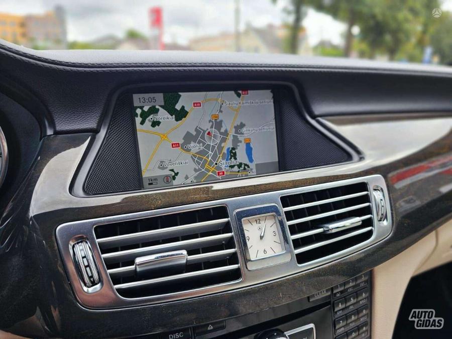Melns Mercedes-Benz CLS 350 2013 Šauļi, ar dzinēja tilpumu 3.00 L un nobraukumu 232 tūkst. km par 12950 €, foto 36 vietnē AUTOMOTO.COM.LV