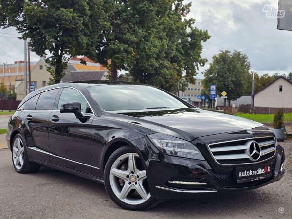 Black Mercedes-Benz CLS 350 2013 in Siauliai, with an engine capacity of 3.00 L and mileage of 232 thousand km for 11950 €, photo 5 on AUTOMOTO.COM.LV