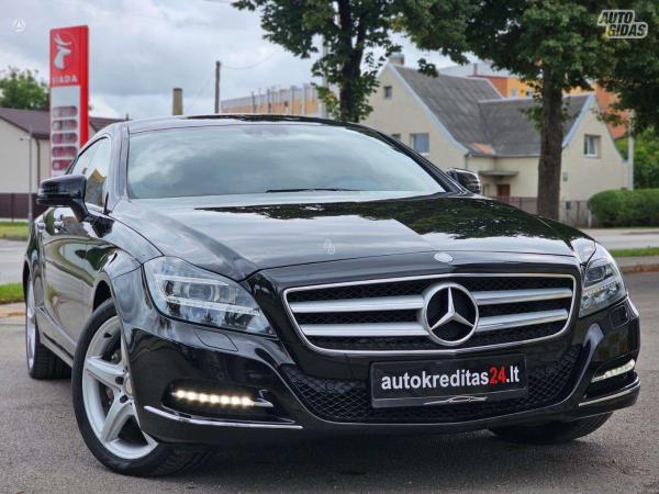 Black Mercedes-Benz CLS 350 2013 in Siauliai, with an engine capacity of 3.00 L and mileage of 232 thousand km for 11950 €, photo 6 on AUTOMOTO.COM.LV