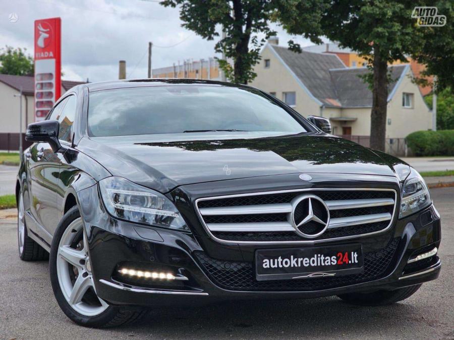 Black Mercedes-Benz CLS 350 2013 in Siauliai, with an engine capacity of 3.00 L and mileage of 232 thousand km for 11950 €, photo 6 on AUTOMOTO.COM.LV