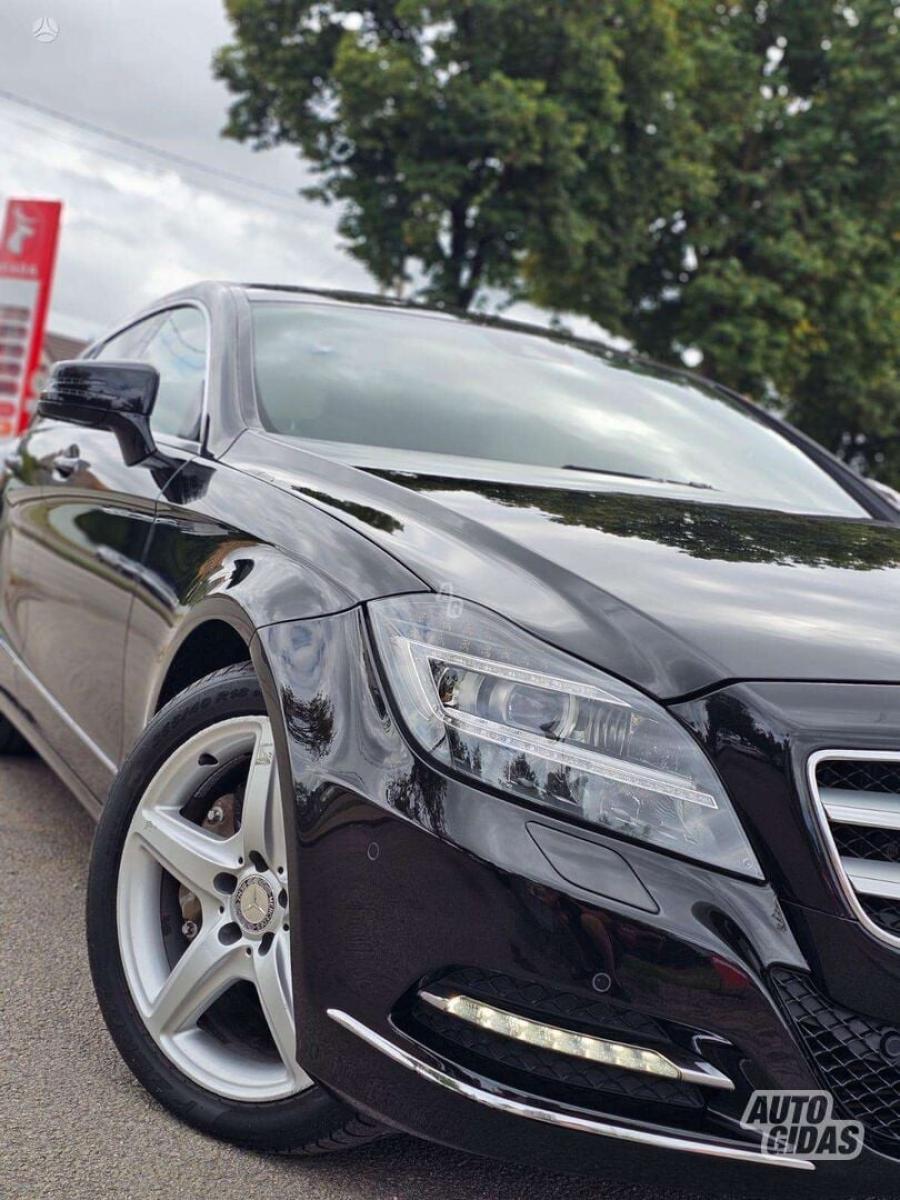 Black Mercedes-Benz CLS 350 2013 in Siauliai, with an engine capacity of 3.00 L and mileage of 232 thousand km for 11950 €, photo 8 on AUTOMOTO.COM.LV