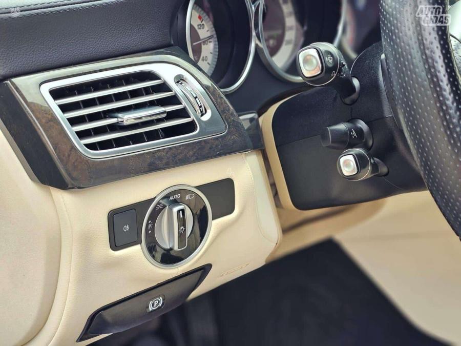 Black Mercedes-Benz CLS 350 2013 in Siauliai, with an engine capacity of 3.00 L and mileage of 232 thousand km for 11950 €, photo 27 on AUTOMOTO.COM.LV