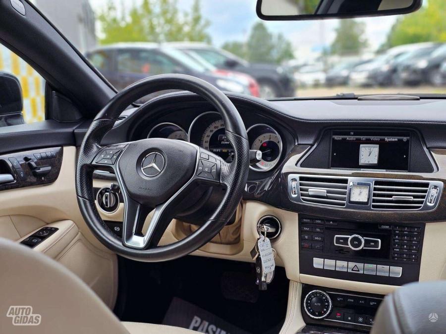 Black Mercedes-Benz CLS 350 2013 in Siauliai, with an engine capacity of 3.00 L and mileage of 232 thousand km for 11950 €, photo 38 on AUTOMOTO.COM.LV