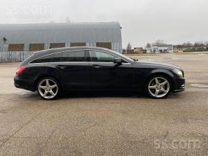 Black Mercedes-Benz CLS 350 2014 in Riga, with an engine capacity of 3.00 L and mileage of 297 thousand km for 13100 €, photo 3 on AUTOMOTO.COM.LV