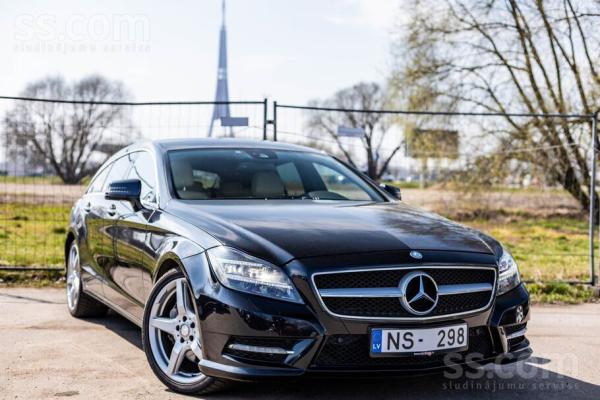 Черный Мерседес ЦЛС 350 2014 в Рига, объемом двигателя 3.00 л и пробегом 300 тыс. км за 14290 €, фото 2 на AUTOMOTO.COM.LV