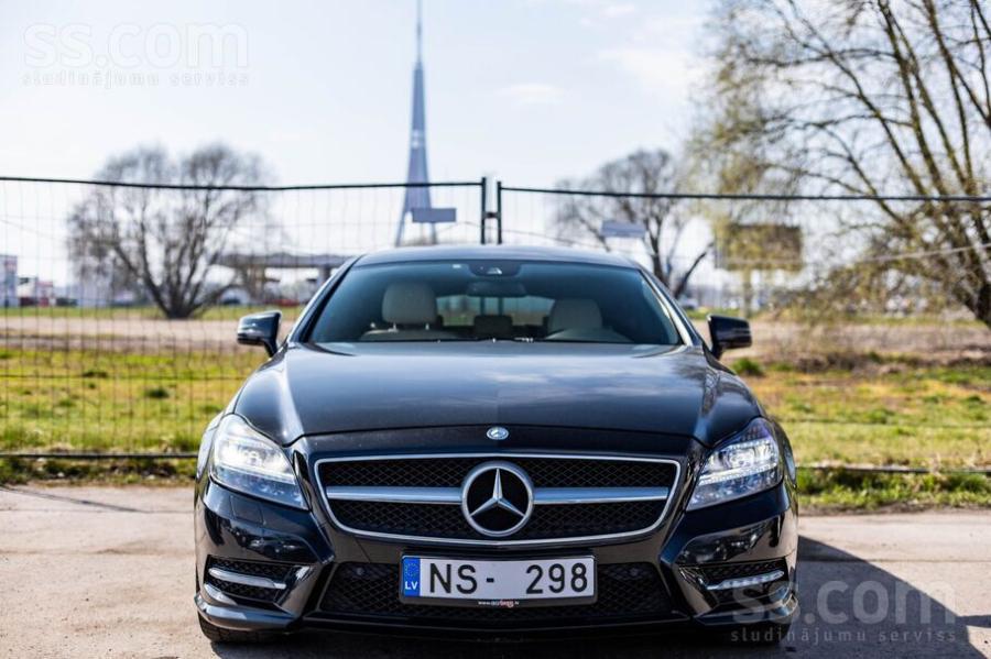 Черный Мерседес ЦЛС 350 2014 в Рига, объемом двигателя 3.00 л и пробегом 300 тыс. км за 14290 €, фото 4 на AUTOMOTO.COM.LV