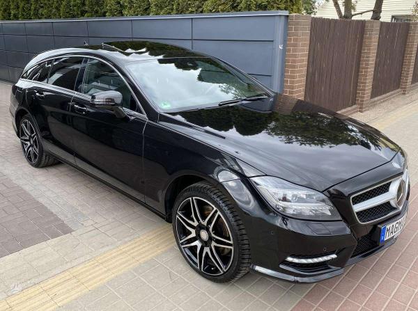 Black Mercedes-Benz CLS 350 2014 in Marijampole, with an engine capacity of 2.99 L and mileage of 237 thousand km for 12850 €, photo 6 on AUTOMOTO.COM.LV