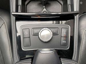 Melns Mercedes-Benz CLS 350 2014 Marijampole, ar dzinēja tilpumu 2.99 L un nobraukumu 237 tūkst. km par 12850 €, foto 33 vietnē AUTOMOTO.COM.LV