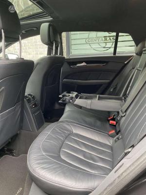 Melns Mercedes-Benz CLS 350 2014 Marijampole, ar dzinēja tilpumu 2.99 L un nobraukumu 237 tūkst. km par 12850 €, foto 43 vietnē AUTOMOTO.COM.LV