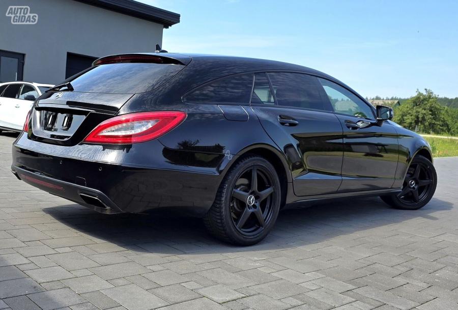 Black Mercedes-Benz CLS 350 2014 in Druskininkai, with an engine capacity of 3.00 L and mileage of 227 thousand km for 12350 €, photo 5 on AUTOMOTO.COM.LV