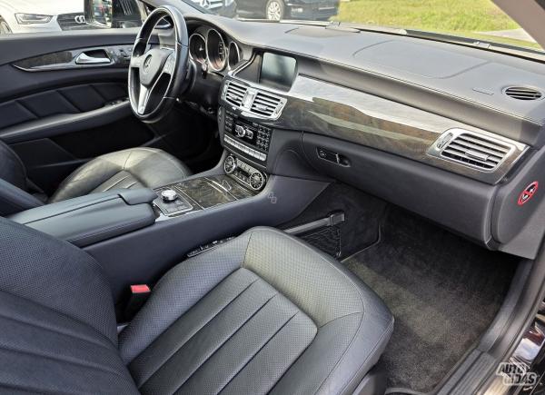 Black Mercedes-Benz CLS 350 2014 in Druskininkai, with an engine capacity of 3.00 L and mileage of 227 thousand km for 12350 €, photo 6 on AUTOMOTO.COM.LV