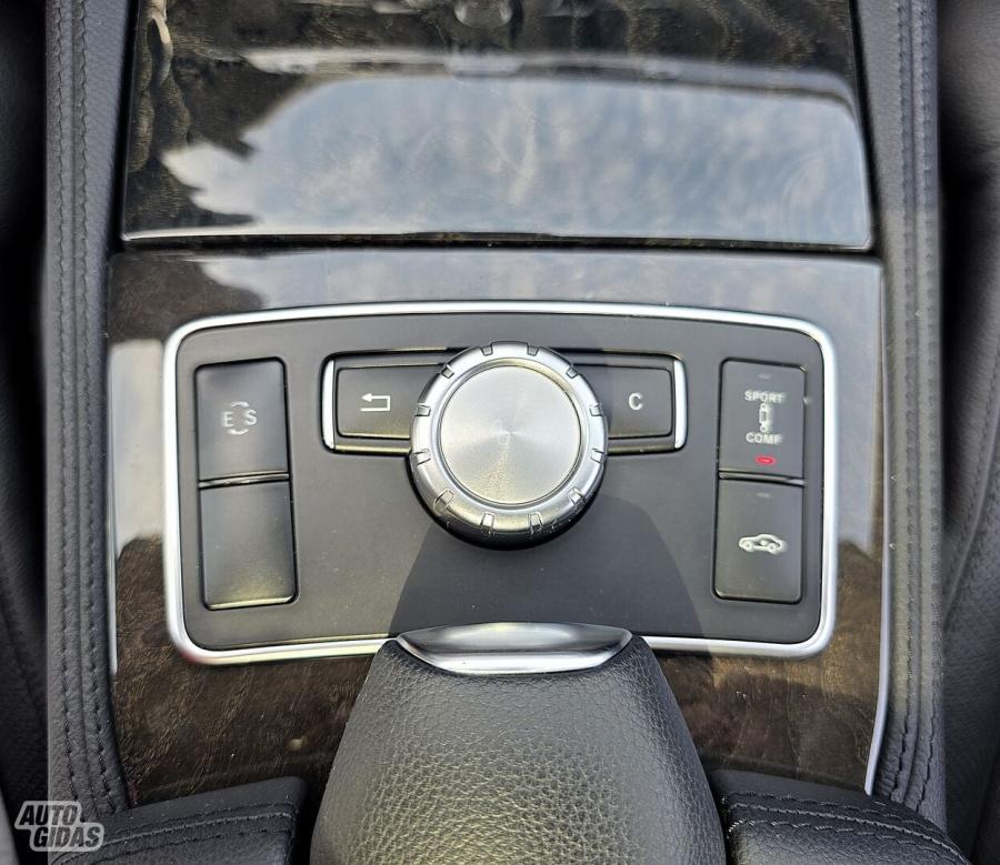 Black Mercedes-Benz CLS 350 2014 in Druskininkai, with an engine capacity of 3.00 L and mileage of 227 thousand km for 12350 €, photo 13 on AUTOMOTO.COM.LV