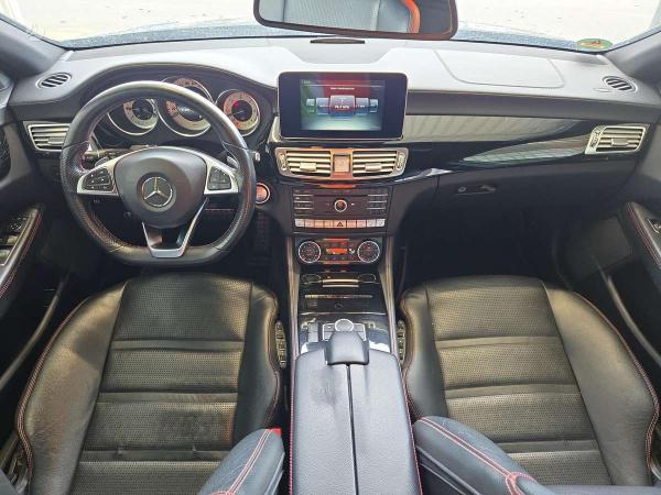 Melns Mercedes-Benz CLS 350 2015 Viļņa, ar dzinēja tilpumu 2.99 L un nobraukumu 273 tūkst. km par 13250 €, foto 5 vietnē AUTOMOTO.COM.LV