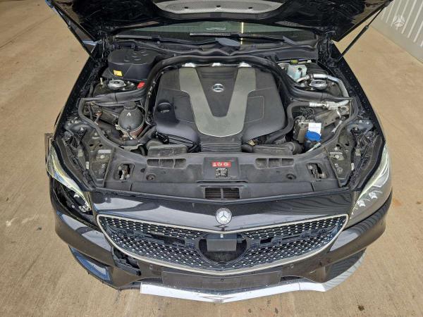 Melns Mercedes-Benz CLS 350 2015 Viļņa, ar dzinēja tilpumu 2.99 L un nobraukumu 273 tūkst. km par 13250 €, foto 9 vietnē AUTOMOTO.COM.LV