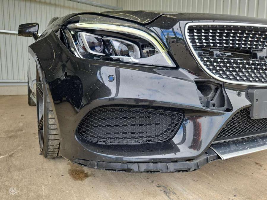 Melns Mercedes-Benz CLS 350 2015 Viļņa, ar dzinēja tilpumu 2.99 L un nobraukumu 273 tūkst. km par 13250 €, foto 12 vietnē AUTOMOTO.COM.LV
