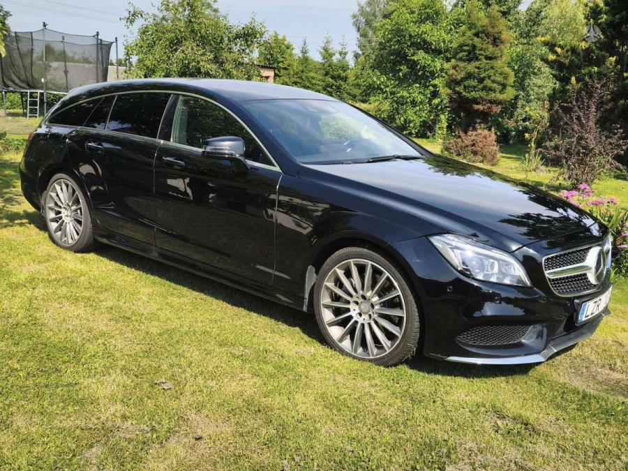 Black Mercedes-Benz CLS 350 2016 in Utena, with an engine capacity of 2.99 L and mileage of 237 thousand km for 13900 €, photo 11 on AUTOMOTO.COM.LV
