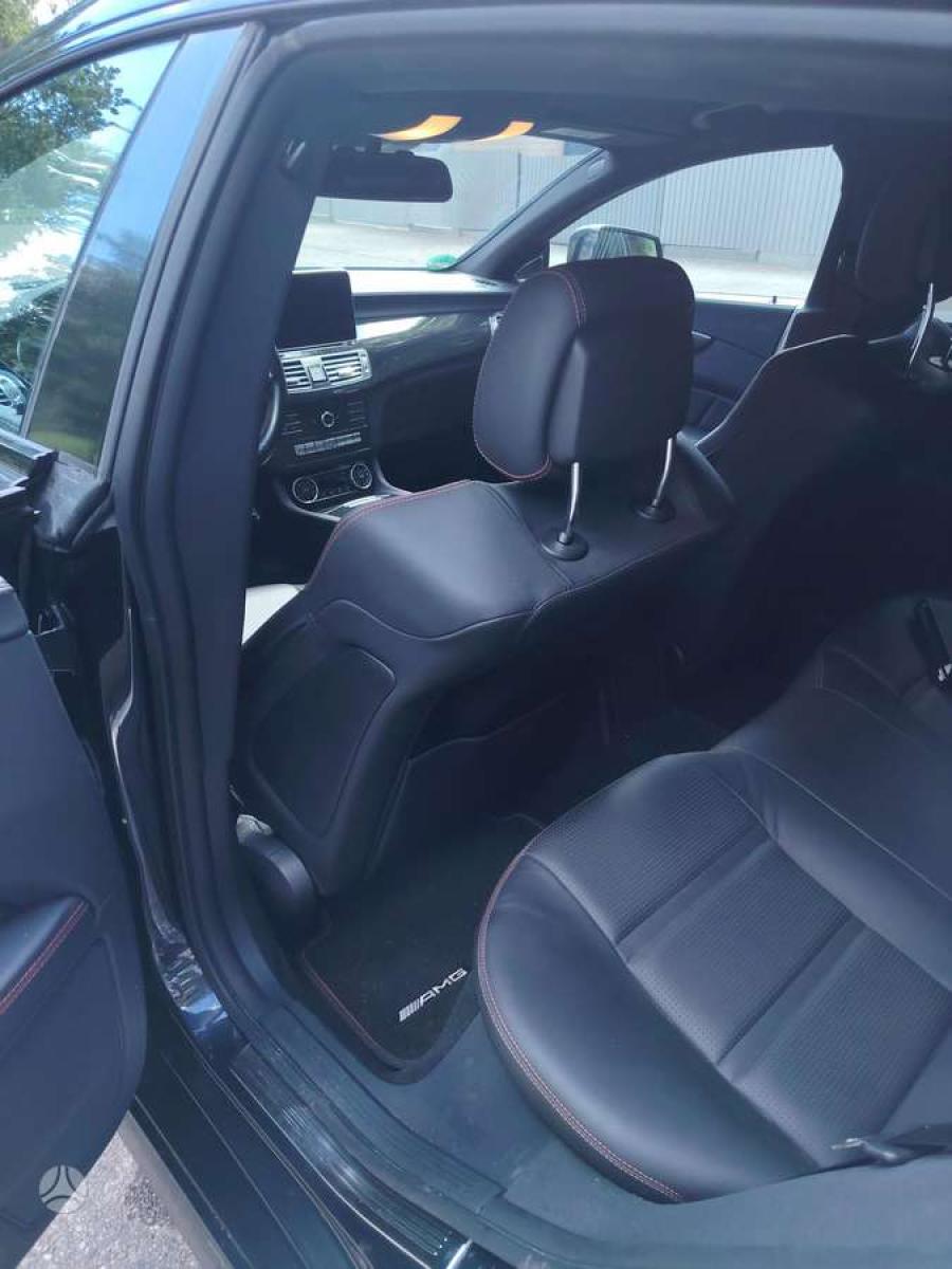 Melns Mercedes-Benz CLS 350 2016 Druskininkai, ar dzinēja tilpumu 3.00 L un nobraukumu 239 tūkst. km par 18500 €, foto 21 vietnē AUTOMOTO.COM.LV