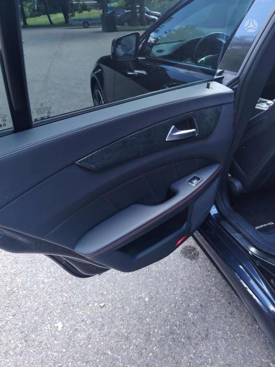 Melns Mercedes-Benz CLS 350 2016 Druskininkai, ar dzinēja tilpumu 3.00 L un nobraukumu 239 tūkst. km par 18500 €, foto 22 vietnē AUTOMOTO.COM.LV
