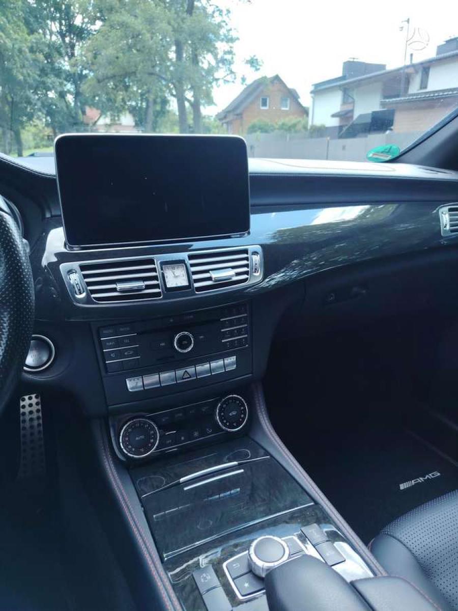 Melns Mercedes-Benz CLS 350 2016 Druskininkai, ar dzinēja tilpumu 3.00 L un nobraukumu 239 tūkst. km par 18500 €, foto 23 vietnē AUTOMOTO.COM.LV