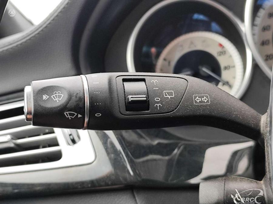 Melns Mercedes-Benz CLS 350 2017 Klaipėda, ar dzinēja tilpumu 2.99 L un nobraukumu 323 tūkst. km par 19900 €, foto 30 vietnē AUTOMOTO.COM.LV