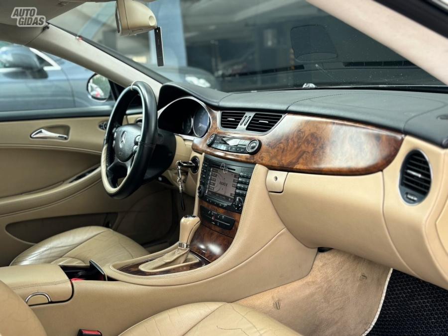 Zils Mercedes-Benz CLS 350 2005 Kauņa, ar dzinēja tilpumu 3.50 L un nobraukumu 300 tūkst. km par 2950 €, foto 21 vietnē AUTOMOTO.COM.LV