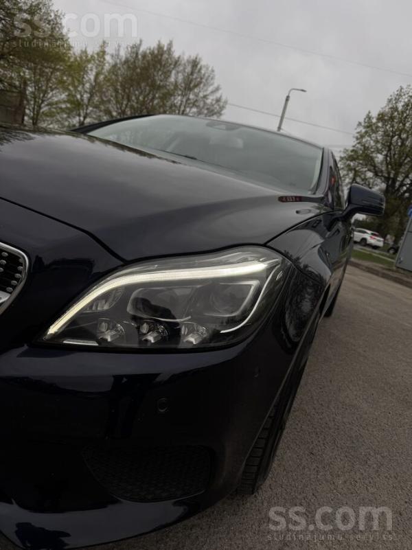 Blue Mercedes-Benz CLS 350 2014 in Riga, with an engine capacity of 3.00 L and mileage of 322 thousand km for 15590 €, photo 5 on AUTOMOTO.COM.LV