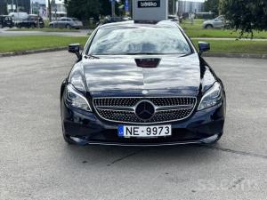Blue Mercedes-Benz CLS 350 2014 in Riga, with an engine capacity of 3.00 L and mileage of 325 thousand km for 14990 €, photo 3 on AUTOMOTO.COM.LV