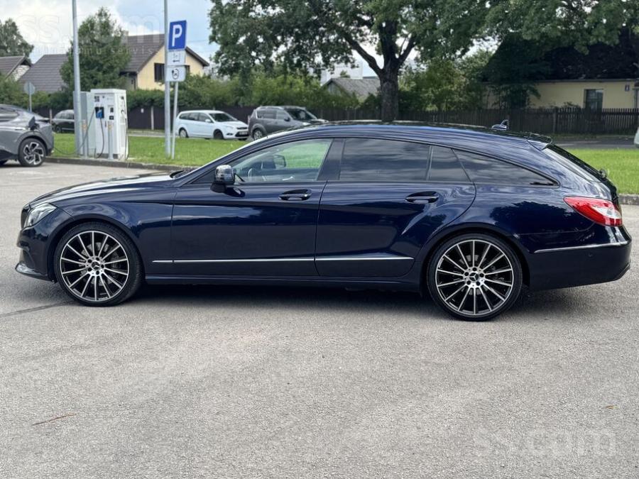 Blue Mercedes-Benz CLS 350 2014 in Riga, with an engine capacity of 3.00 L and mileage of 325 thousand km for 14990 €, photo 8 on AUTOMOTO.COM.LV