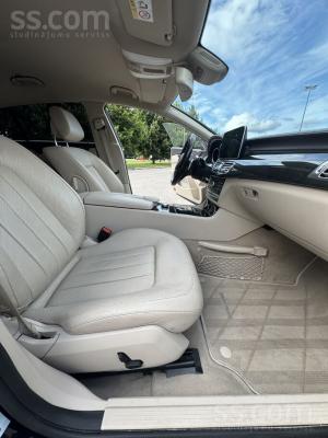 Blue Mercedes-Benz CLS 350 2014 in Riga, with an engine capacity of 3.00 L and mileage of 325 thousand km for 14990 €, photo 17 on AUTOMOTO.COM.LV