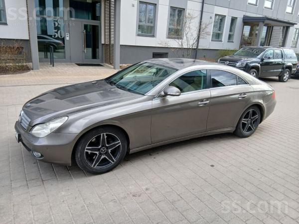 Brūns Mercedes-Benz CLS 350 2004 Rīga, ar dzinēja tilpumu 3.50 L un nobraukumu 0 tūkst. km par 5000 €, foto 1 vietnē AUTOMOTO.COM.LV