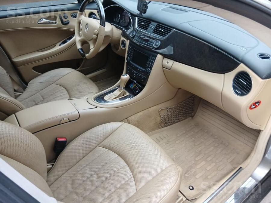 Brūns Mercedes-Benz CLS 350 2004 Rīga, ar dzinēja tilpumu 3.50 L un nobraukumu 0 tūkst. km par 5000 €, foto 8 vietnē AUTOMOTO.COM.LV