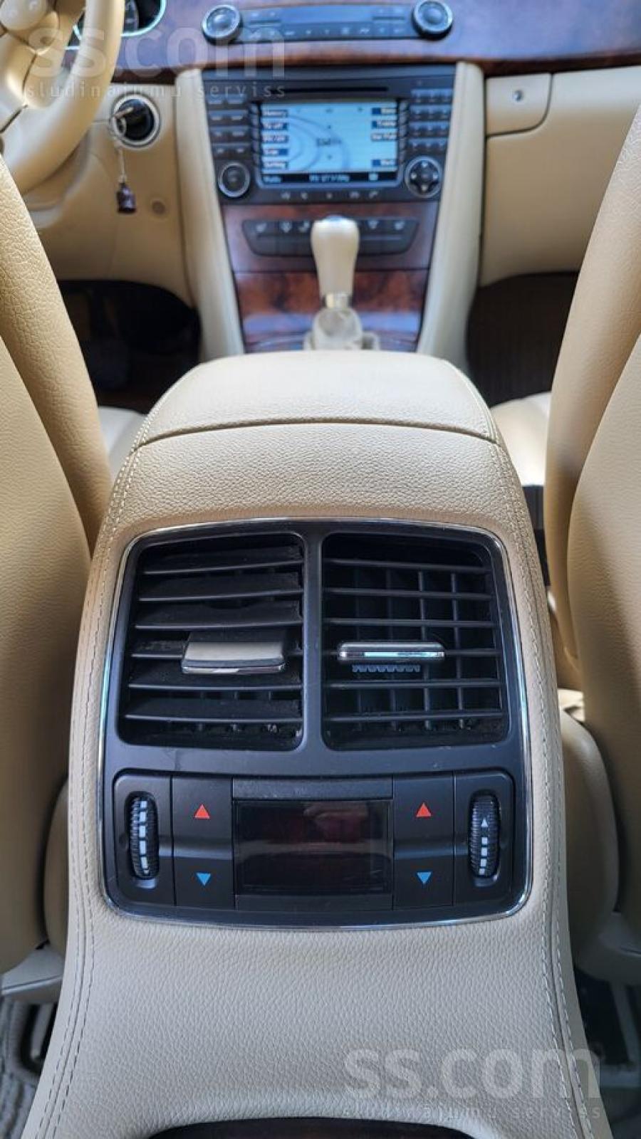 Brown Mercedes-Benz CLS 350 2005 in Ventspils, with an engine capacity of 3.50 L and mileage of 120 thousand km for 9950 €, photo 16 on AUTOMOTO.COM.LV