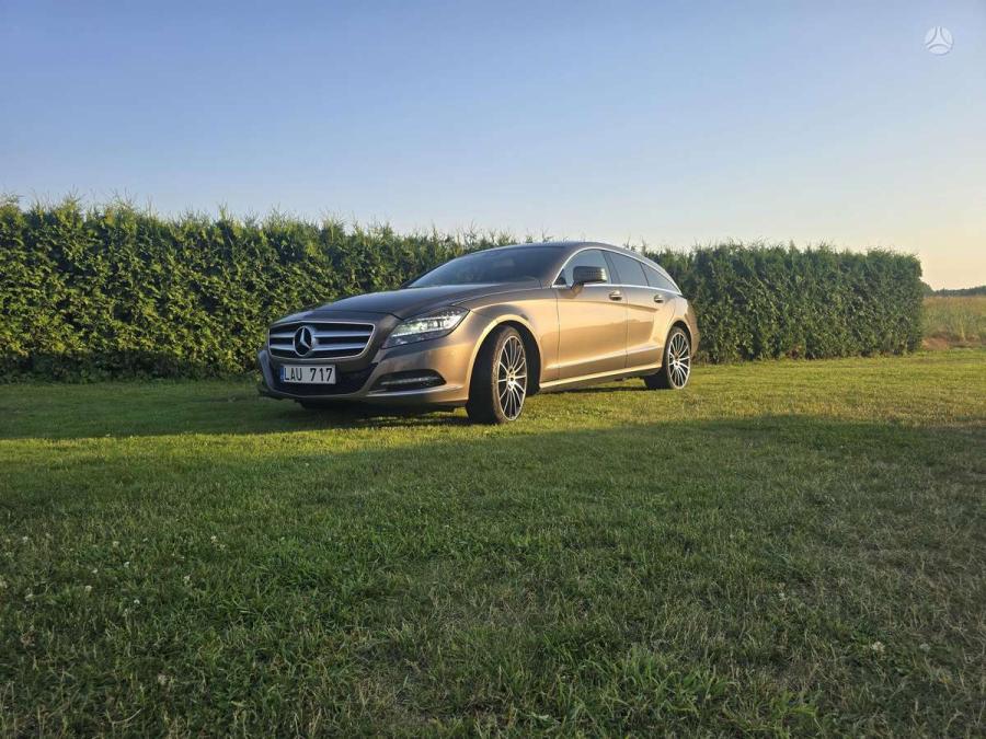 Brown Mercedes-Benz CLS 350 2014 in Druskininkai, with an engine capacity of 2.99 L and mileage of 347 thousand km for 12000 €, photo 1 on AUTOMOTO.COM.LV