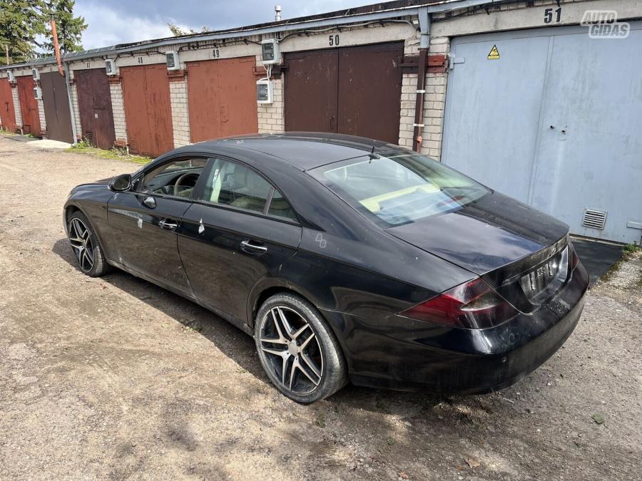 Мерседес ЦЛС 350 2006 в Каунас, объемом двигателя 3.50 л и пробегом 300 тыс. км за 1000 €, фото 1 на AUTOMOTO.COM.LV