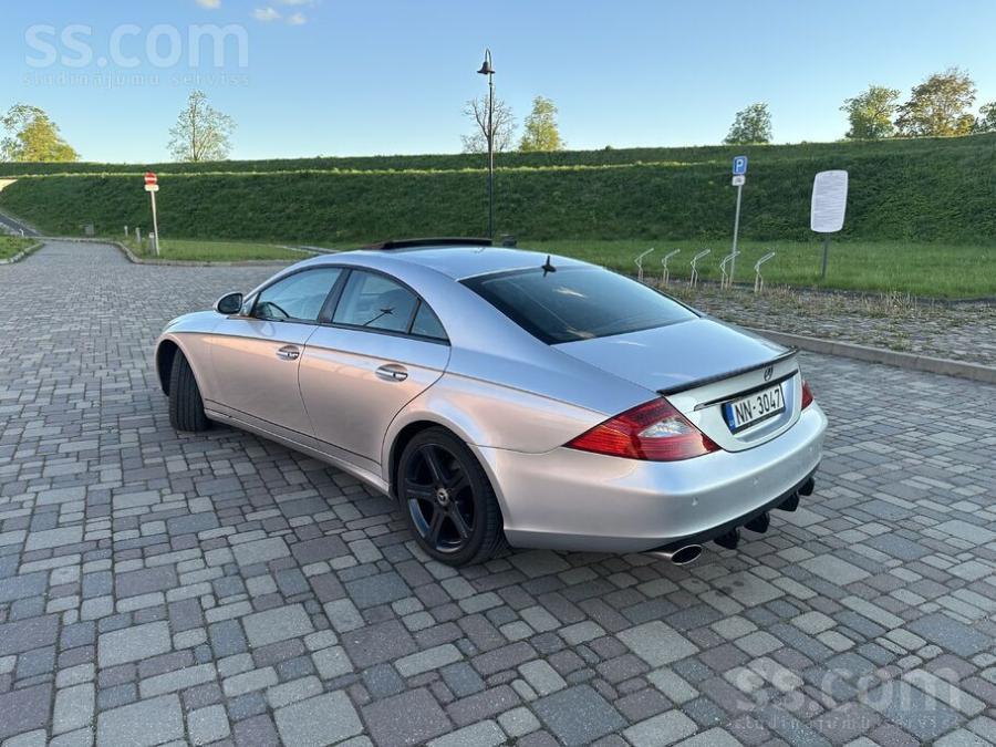 Grey Mercedes-Benz CLS 350 2005 in Daugavpils, with an engine capacity of 3.50 L and mileage of 290 thousand km for 4490 €, photo 5 on AUTOMOTO.COM.LV
