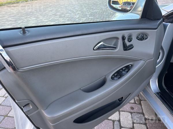 Pelēks Mercedes-Benz CLS 350 2005 Daugavpils, ar dzinēja tilpumu 3.50 L un nobraukumu 290 tūkst. km par 4490 €, foto 7 vietnē AUTOMOTO.COM.LV