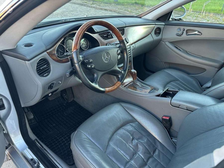 Серый Мерседес ЦЛС 350 2005 в Даугавпилс, объемом двигателя 3.50 л и пробегом 290 тыс. км за 4490 €, фото 5 на AUTOMOTO.COM.LV