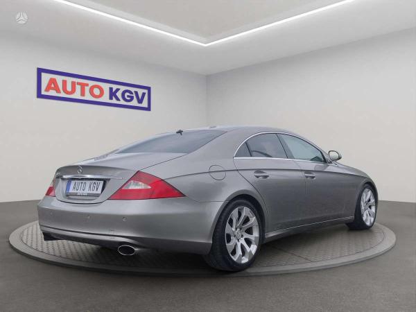 Pelēks Mercedes-Benz CLS 350 2006 Viļņa, ar dzinēja tilpumu 3.50 L un nobraukumu 268 tūkst. km par 4999 €, foto 5 vietnē AUTOMOTO.COM.LV