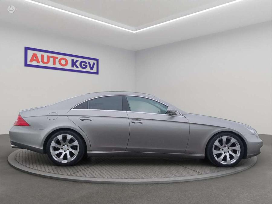 Grey Mercedes-Benz CLS 350 2006 in Vilnius, with an engine capacity of 3.50 L and mileage of 268 thousand km for 4999 €, photo 7 on AUTOMOTO.COM.LV