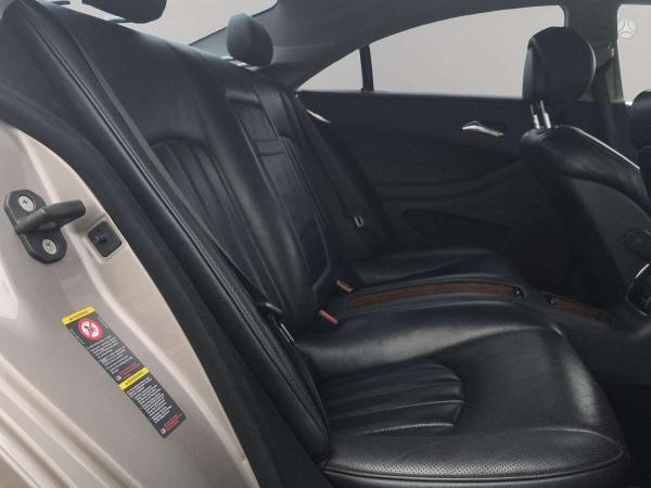 Pelēks Mercedes-Benz CLS 350 2006 Viļņa, ar dzinēja tilpumu 3.50 L un nobraukumu 268 tūkst. km par 4999 €, foto 10 vietnē AUTOMOTO.COM.LV