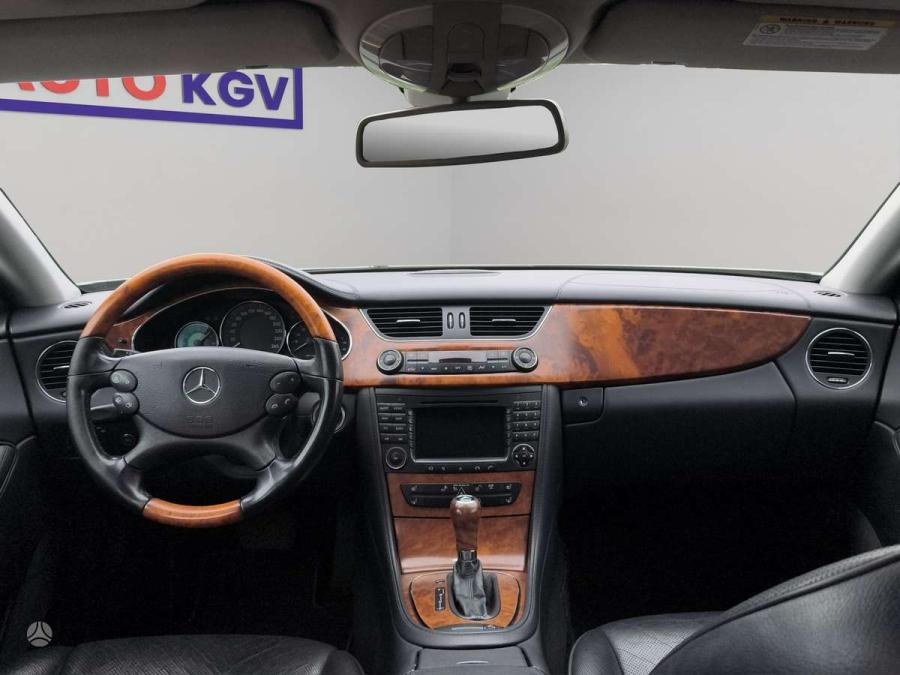 Grey Mercedes-Benz CLS 350 2006 in Vilnius, with an engine capacity of 3.50 L and mileage of 268 thousand km for 4999 €, photo 14 on AUTOMOTO.COM.LV