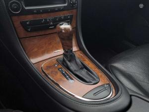 Grey Mercedes-Benz CLS 350 2006 in Vilnius, with an engine capacity of 3.50 L and mileage of 268 thousand km for 4999 €, photo 19 on AUTOMOTO.COM.LV